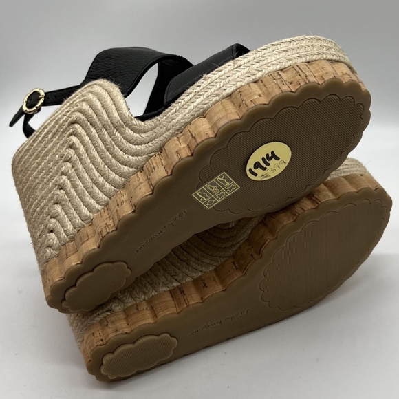 Salvatore Ferragamo | Shoes | Salvatore Ferragamo Maratea Black Leather ...